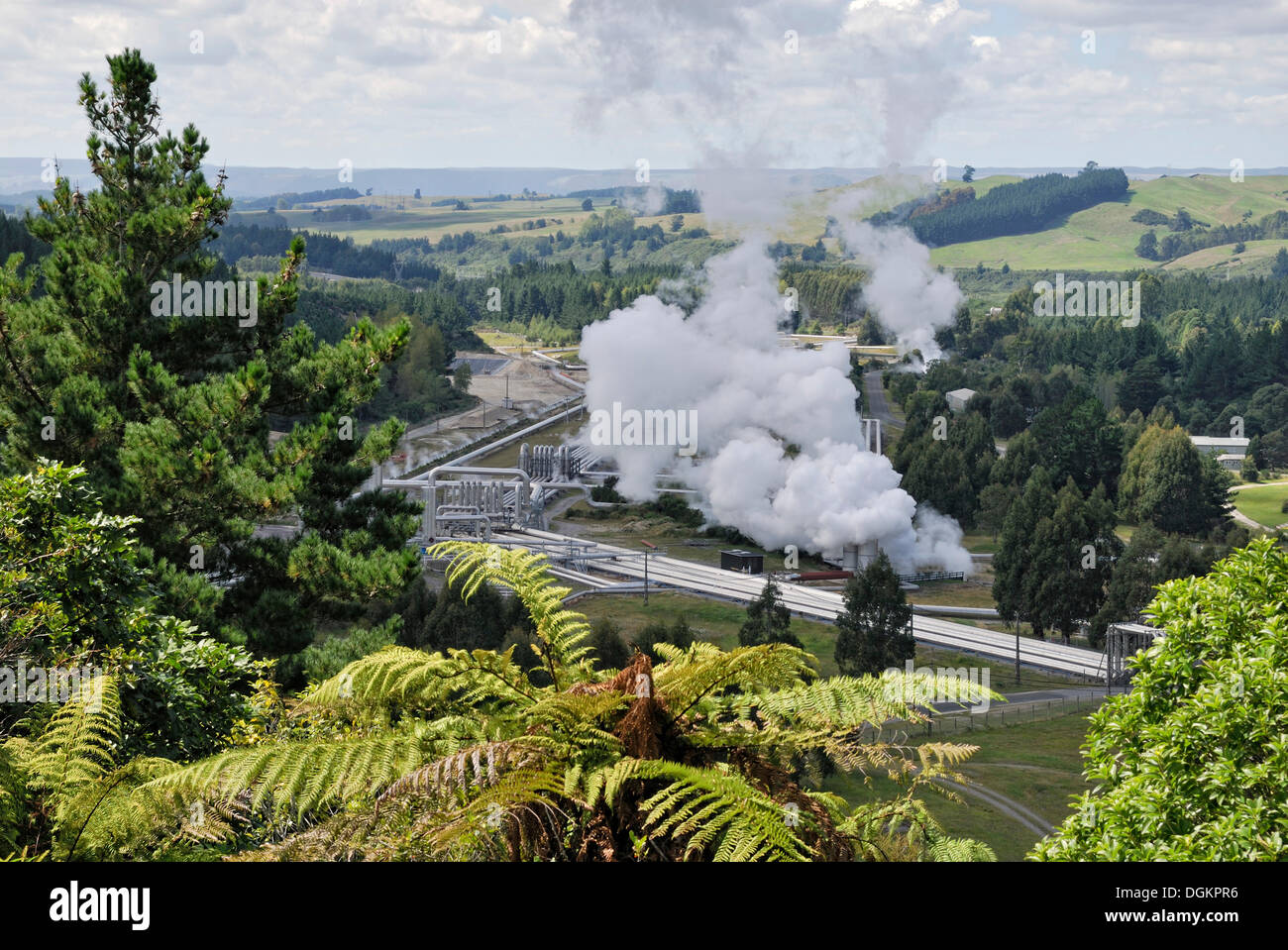 Geothermal energy new zealand hi-res stock photography and images - Alamy