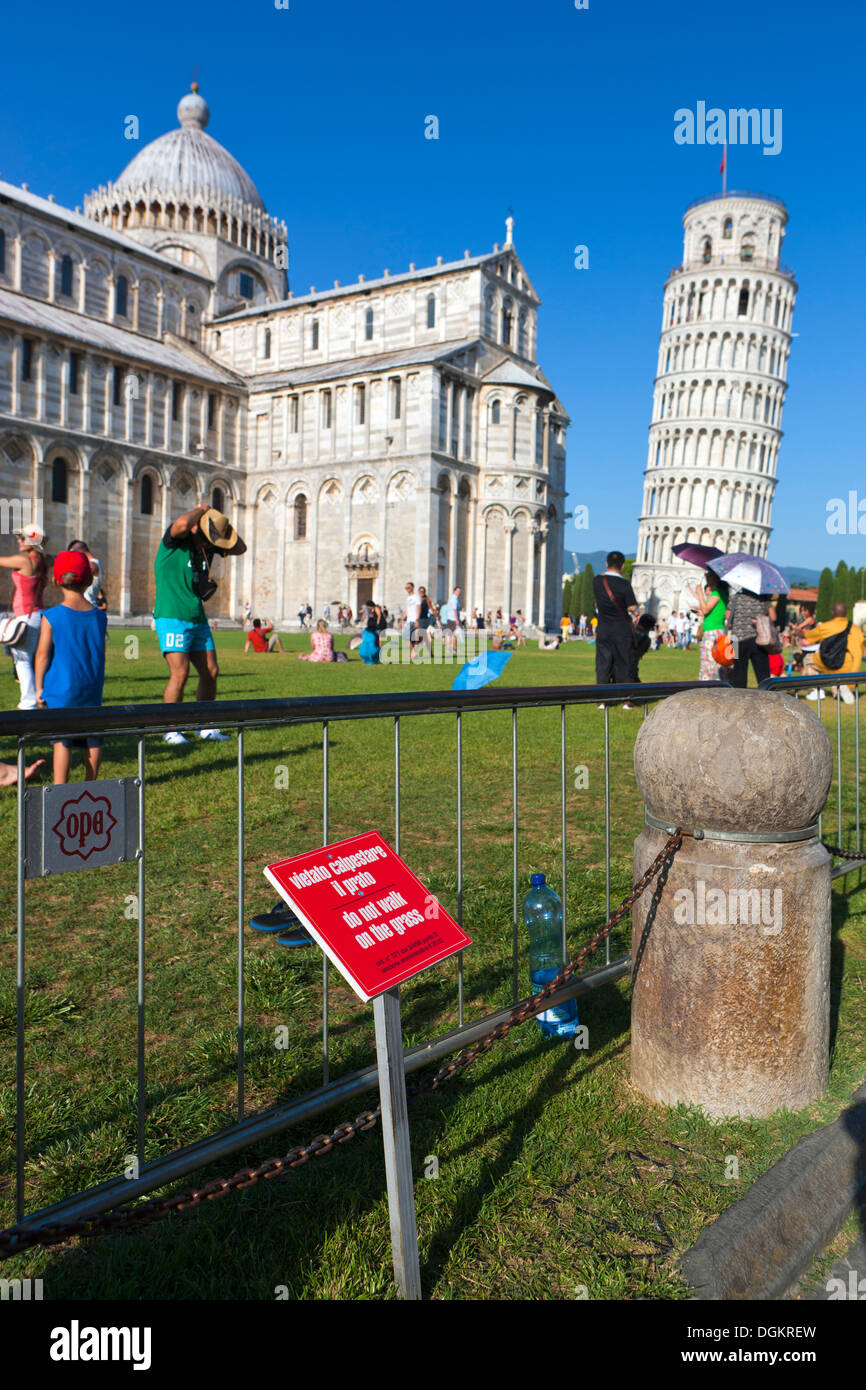 Leaning tower cathedral in pisa hi-res stock photography and images - Alamy