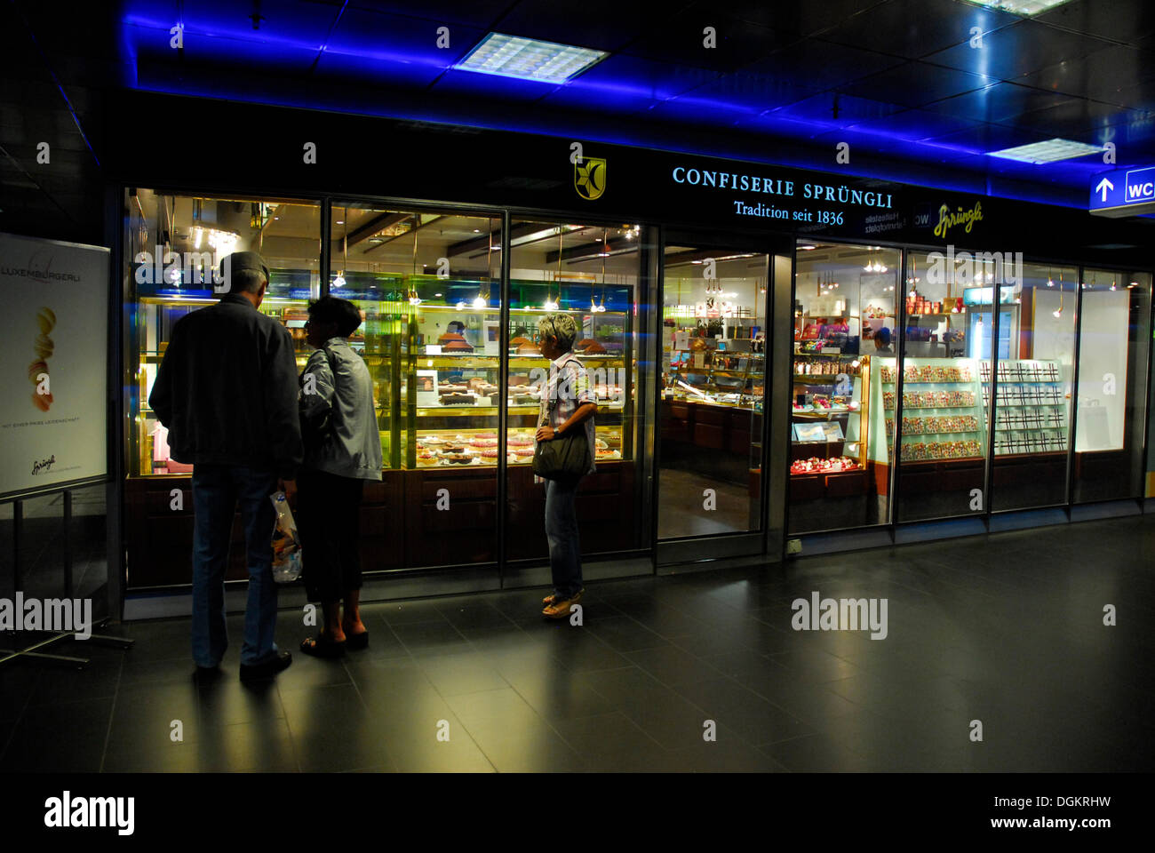 Zurich confiserie spruengli hi-res stock photography and images - Alamy