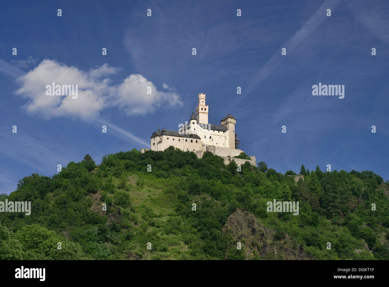 Romantic Marksburg castle in Braubach, seat of the German Castle ...