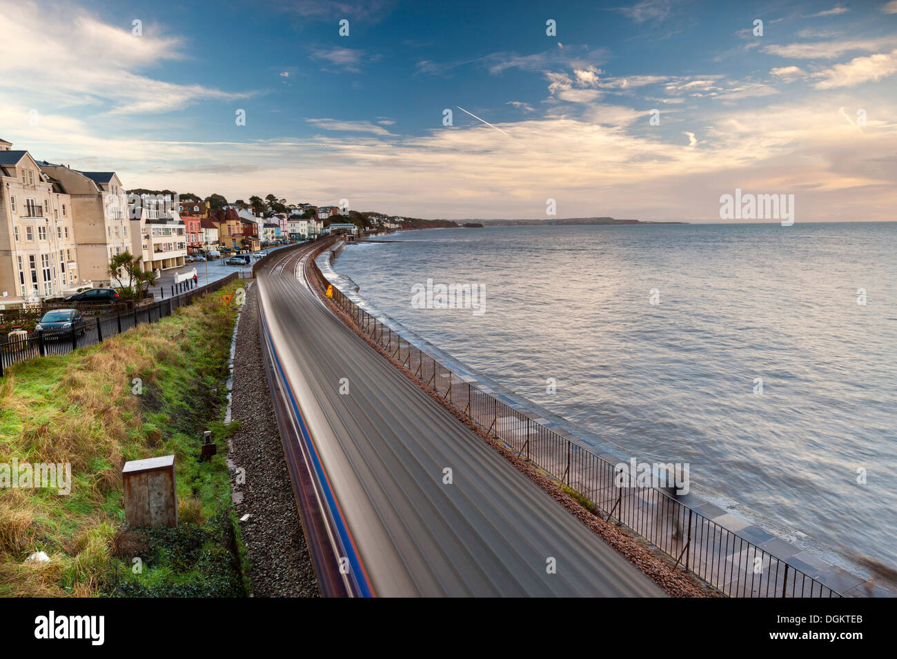 Dawlish train hi-res stock photography and images - Alamy