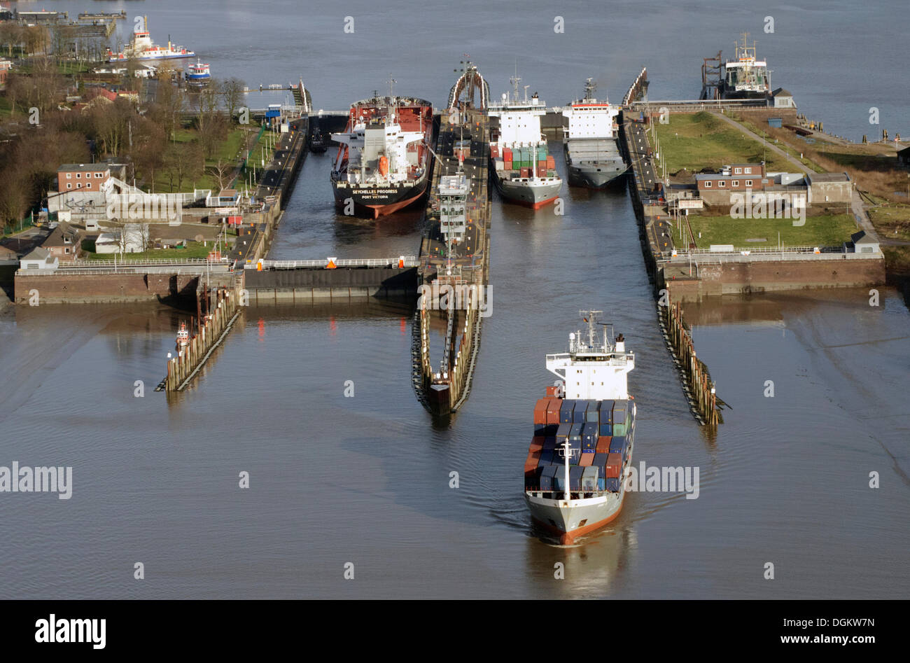 Lock of the Kiel Canal, German: Nord-Ostsee-Kanal, NOK, aerial photo, Brunsbüttel, Schleswig ...
