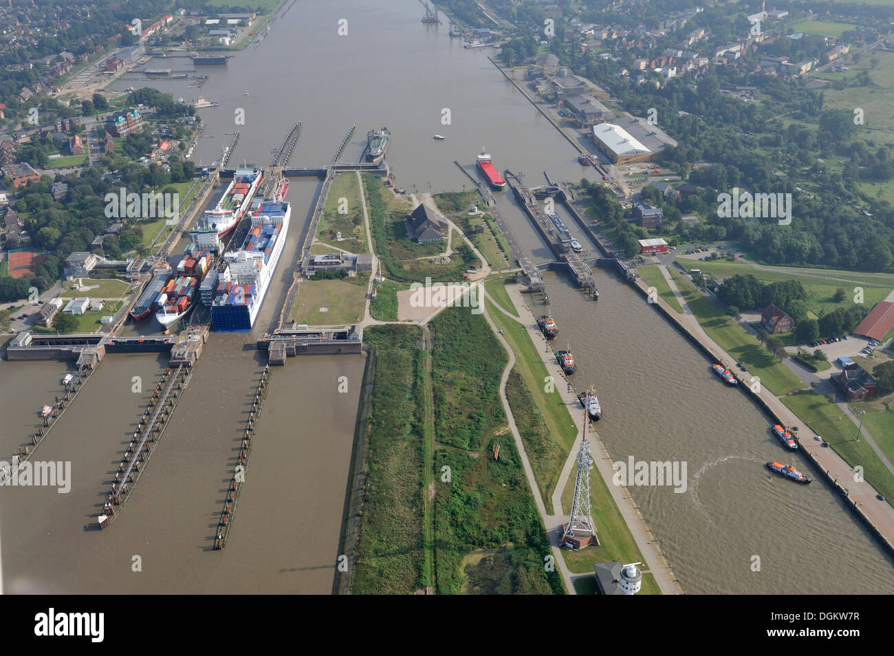 Lock of the Kiel Canal, German: Nord-Ostsee-Kanal, NOK, aerial photo, Brunsbüttel, Schleswig ...