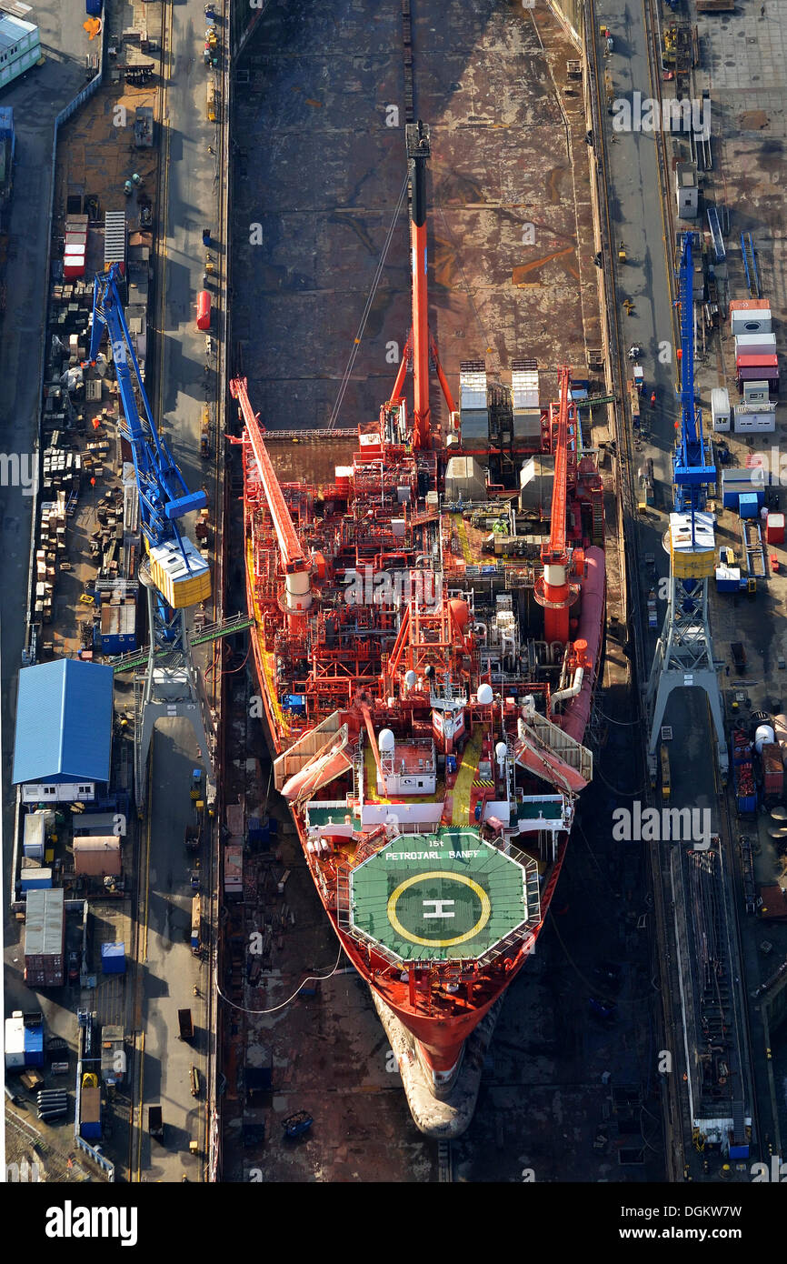 Aerial view, specialized ship, Petrojarl Banff, being overhauled at the ...