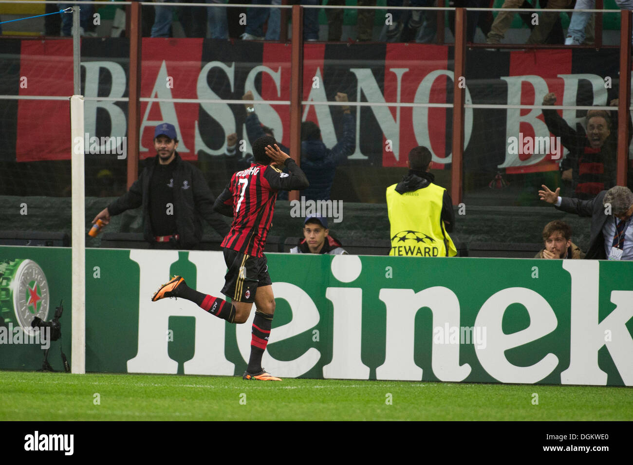 Celebrates scoring opening goal hi-res stock photography and images - Alamy