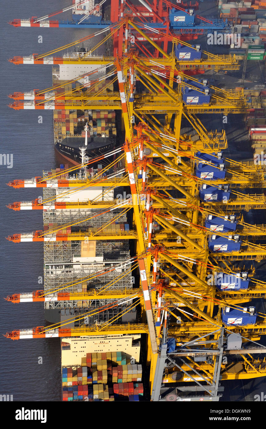 Aerial view container terminal port hi-res stock photography and images ...
