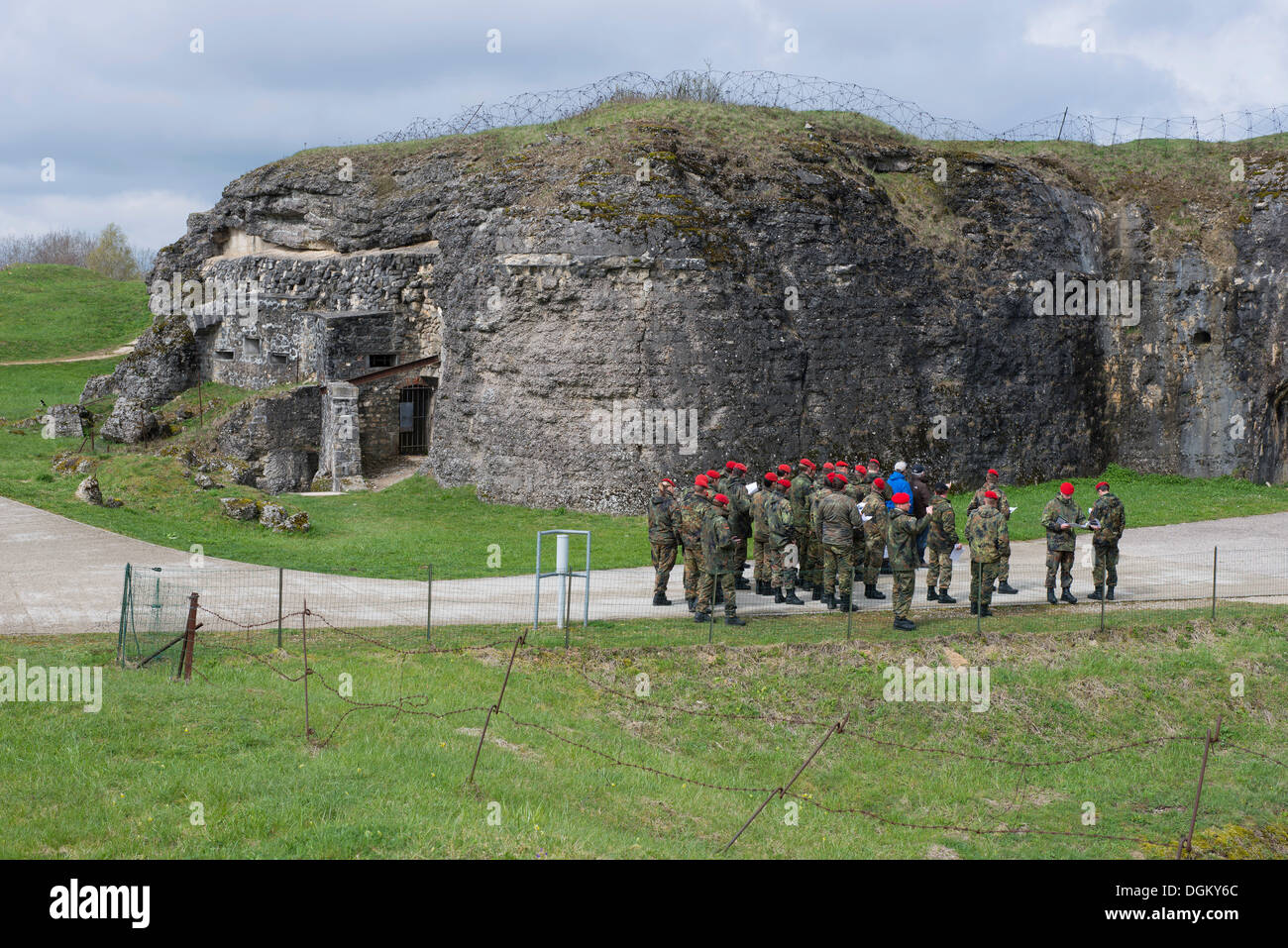 German soldiers visiting fortifications at Verdun, First World War ...