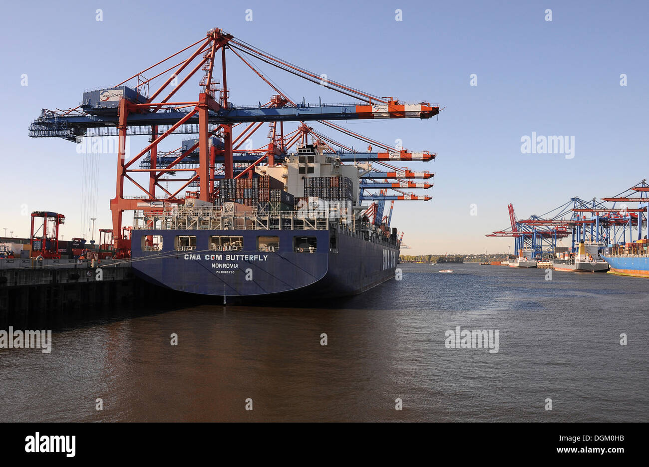 Container loading at the port, Hamburg Stock Photo - Alamy