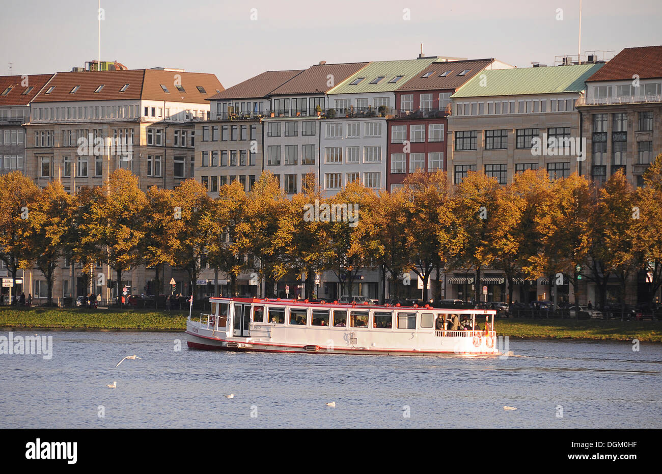 Alster tours hi-res stock photography and images - Alamy