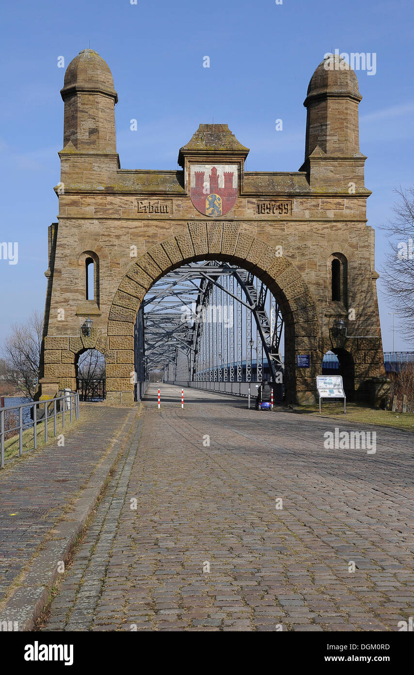 Historical portal bridge, Harburg, Hamburg Stock Photo - Alamy