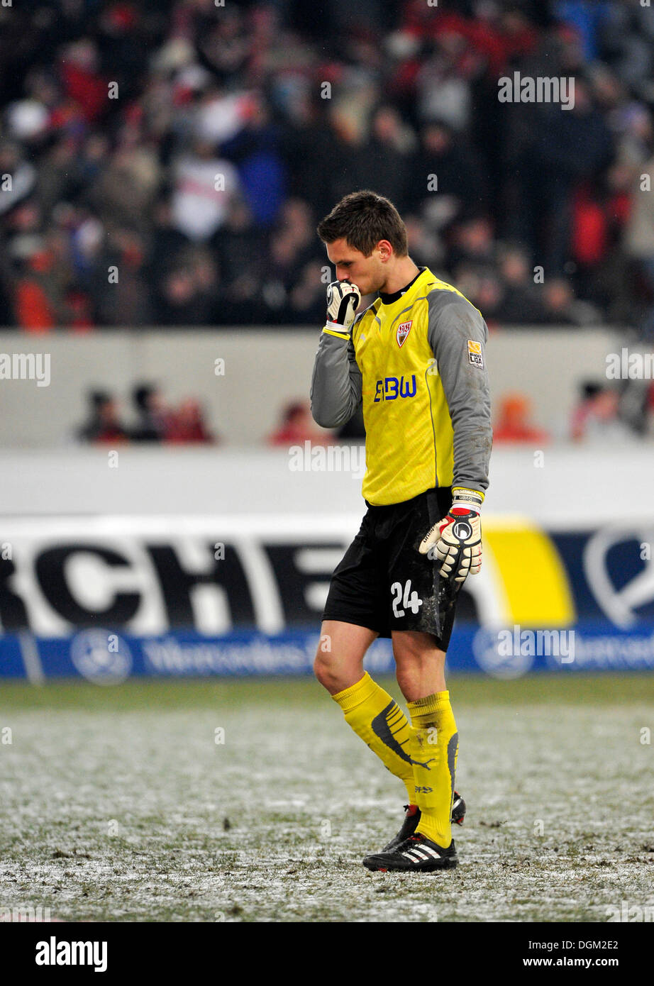 Goalkeeper Sven ULREICH, VfB Stuttgart, celebrating goal Stock Photo ...