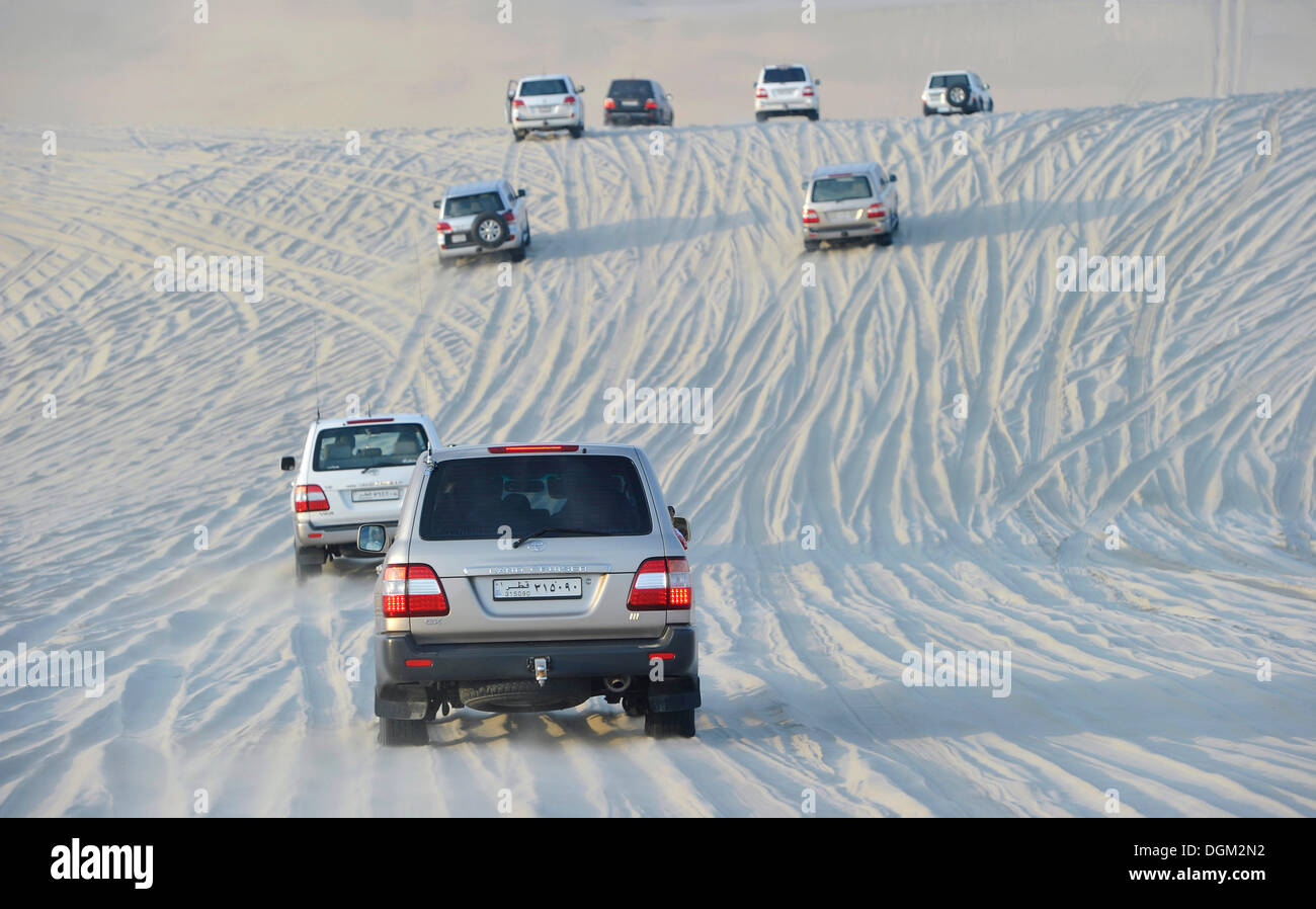 Katar 4x4 hi-res stock photography and images - Alamy