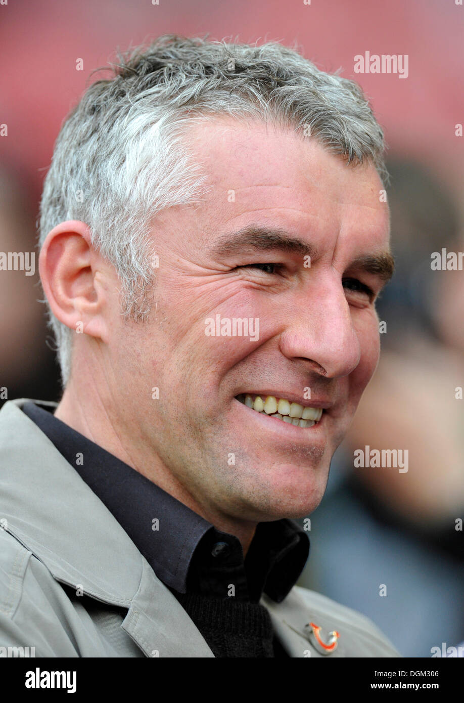 Coach Mirko Slomka, Hannover 96 football club Stock Photo - Alamy