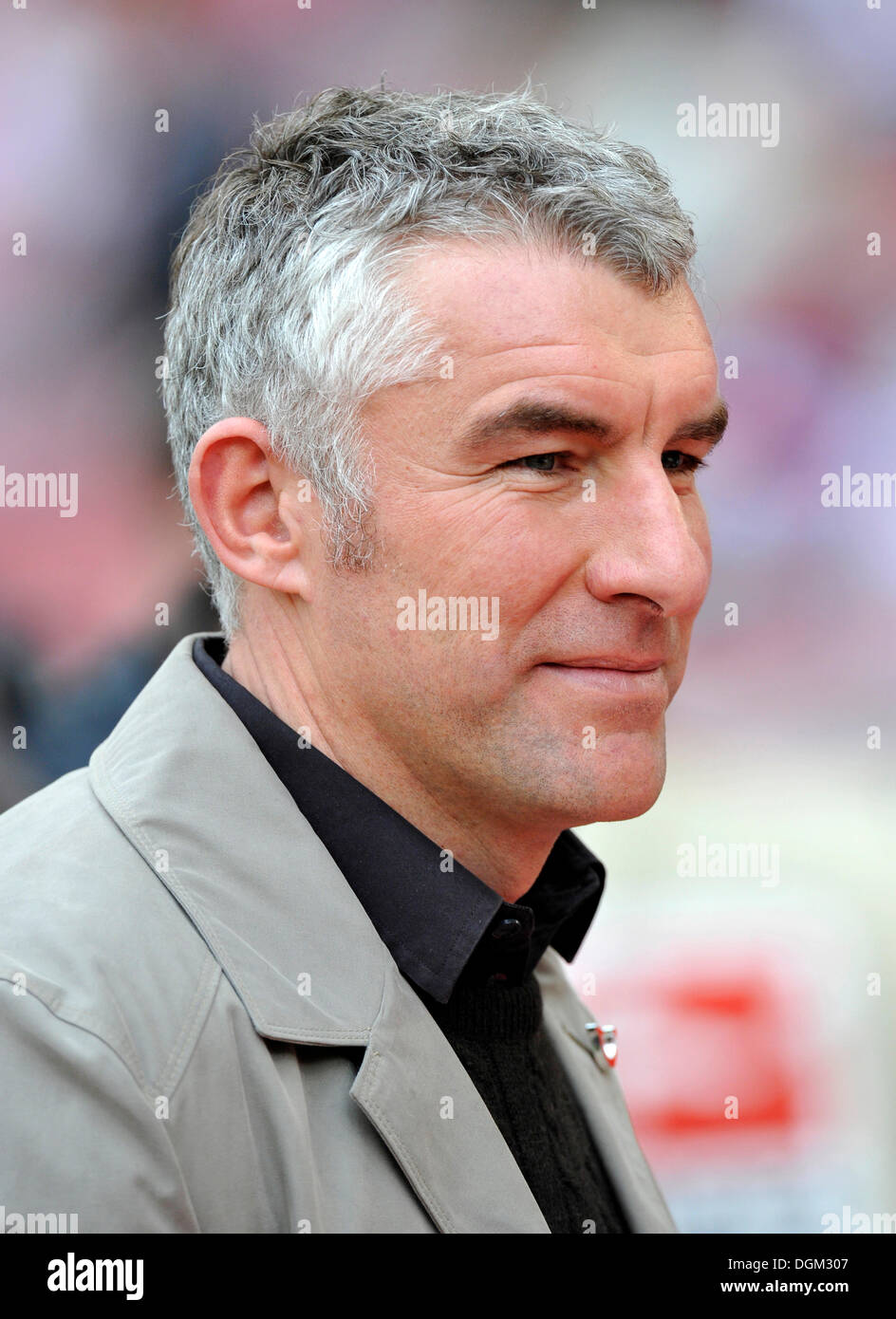 Coach Mirko Slomka, Hannover 96 football club Stock Photo - Alamy