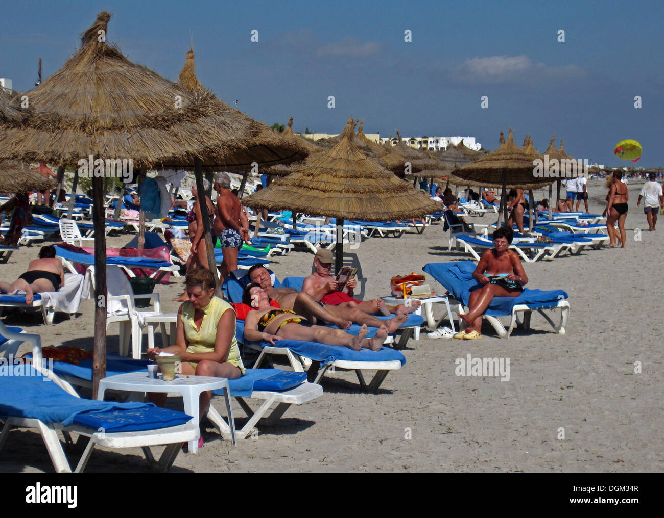 Take a sunbath hi-res stock photography and images - Alamy