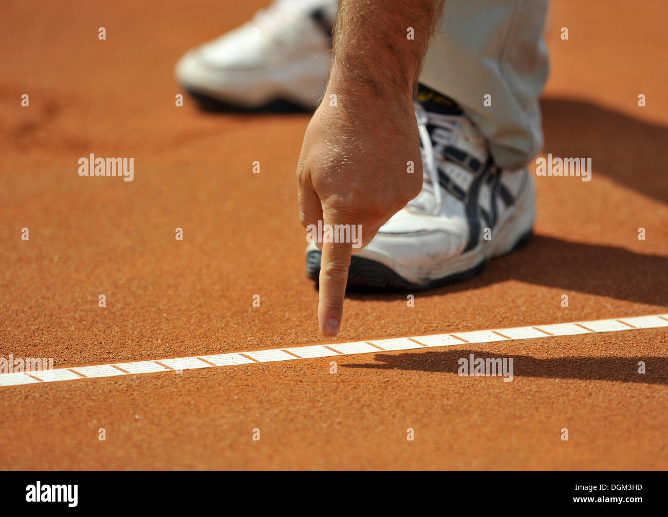 Tennis referee hi-res stock photography and images - Alamy