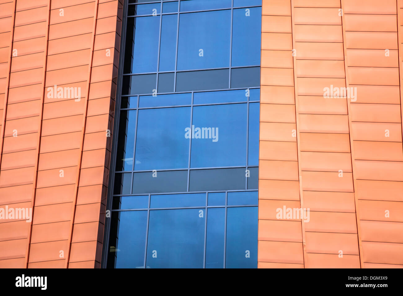 Copper clad building hi-res stock photography and images - Alamy