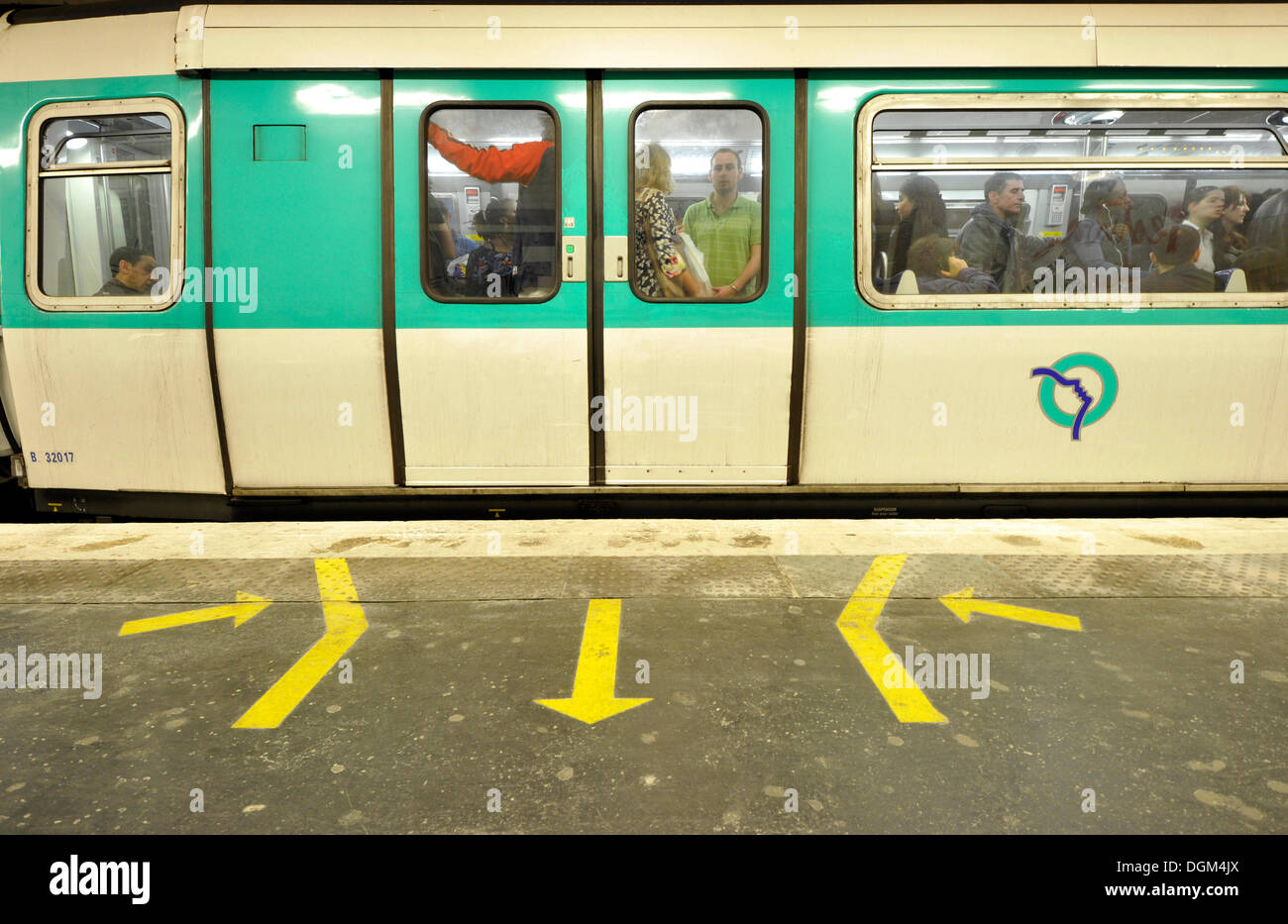 Train france inside view hi-res stock photography and images - Alamy