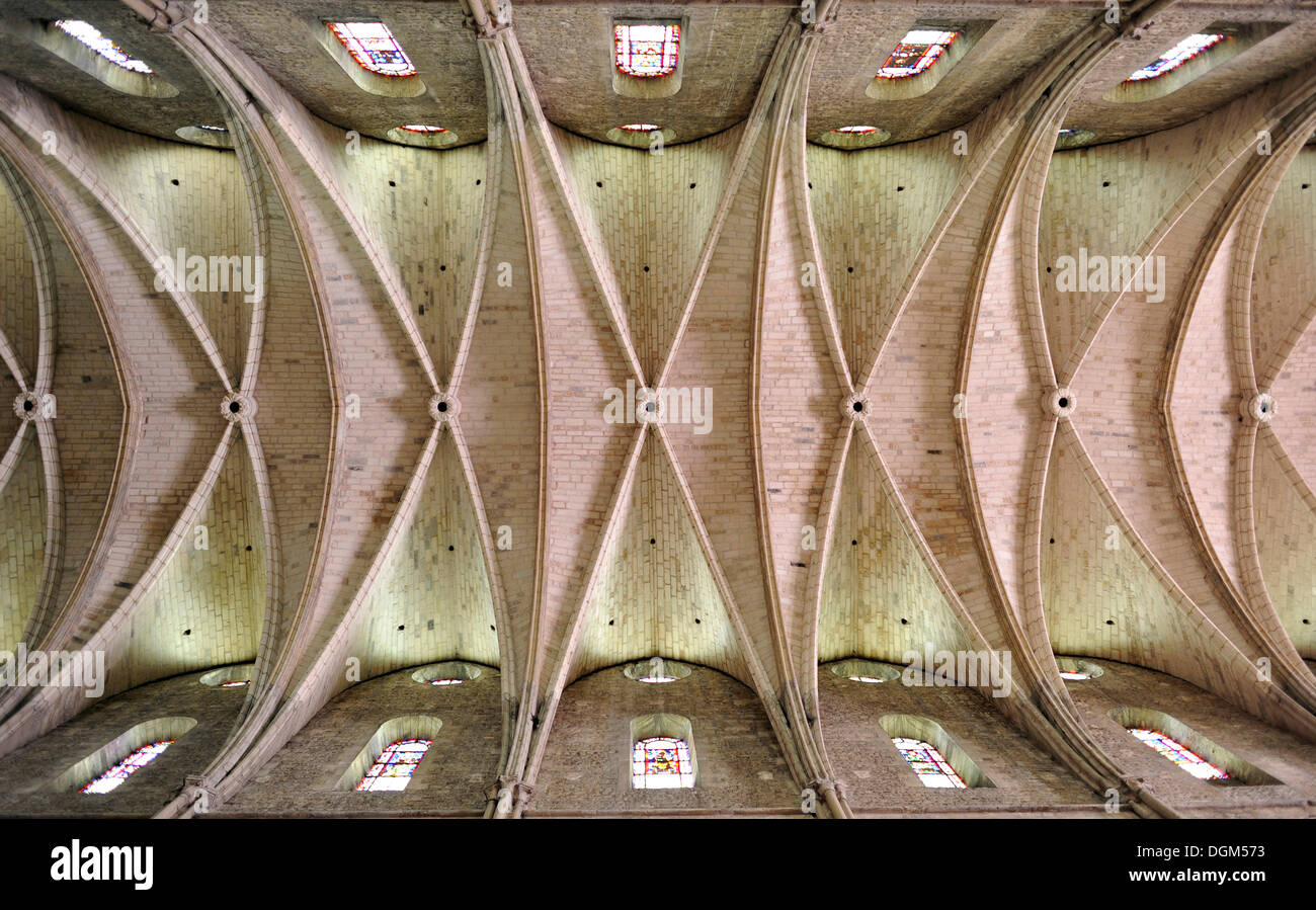 Romanesque ceiling construction, basilica Abbey of Saint-Remi, UNESCO ...