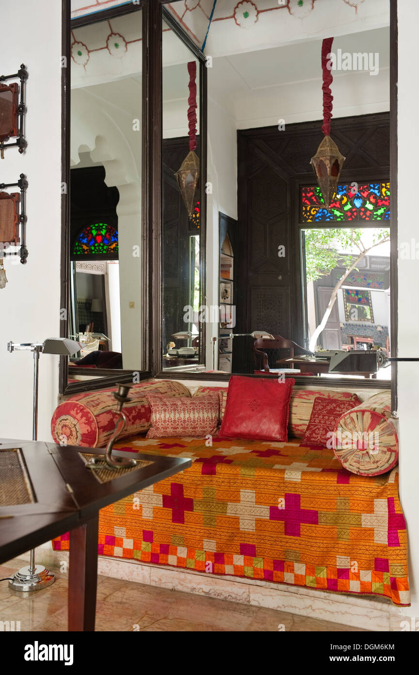 Beautiful hand-crafted Moroccan bed spread on daybed - Marrakesh ...