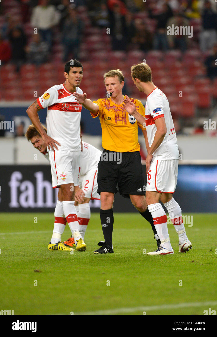 Referee pointing at penalty spot hi-res stock photography and images ...