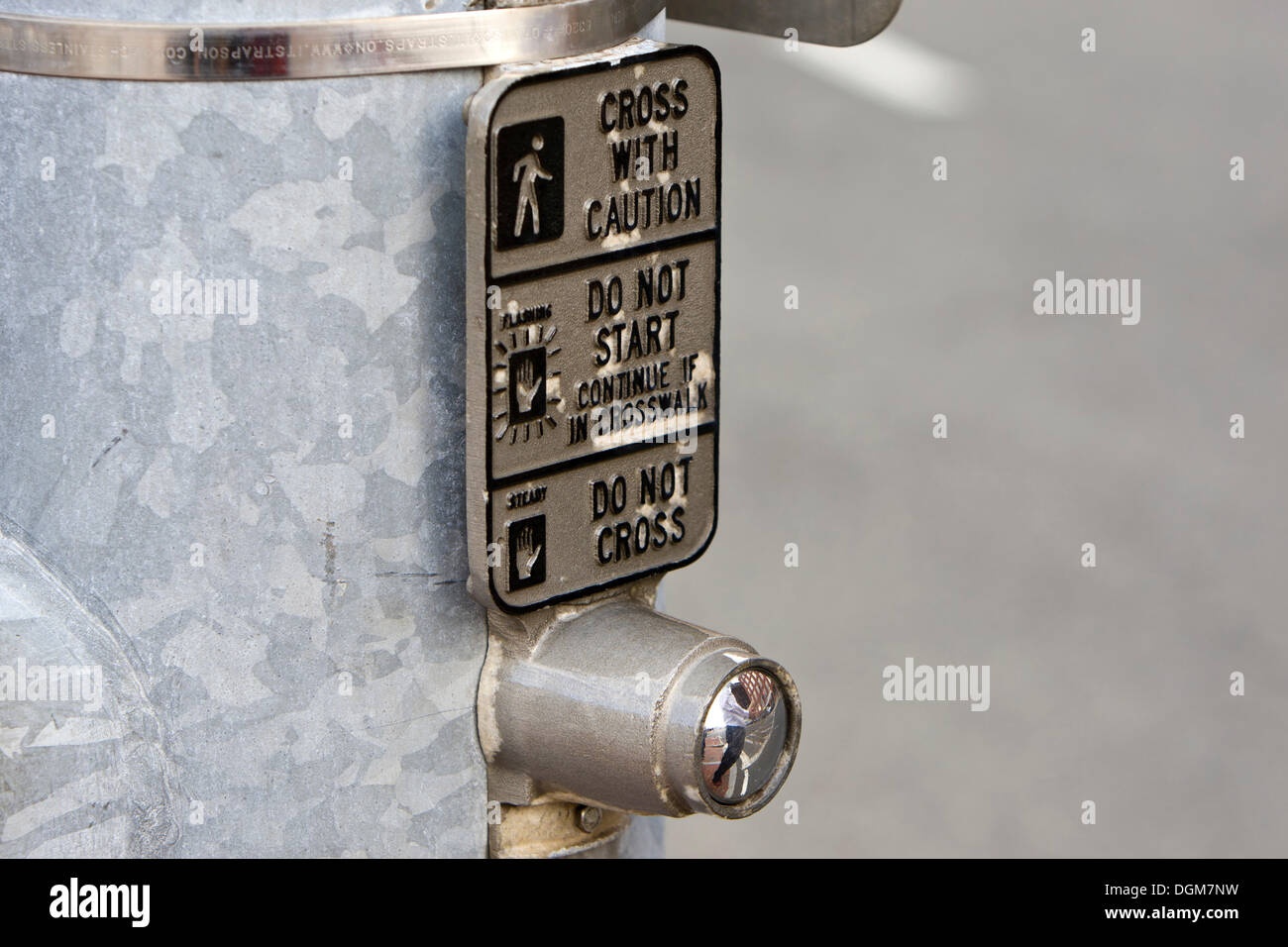 American traffic light hi-res stock photography and images - Alamy