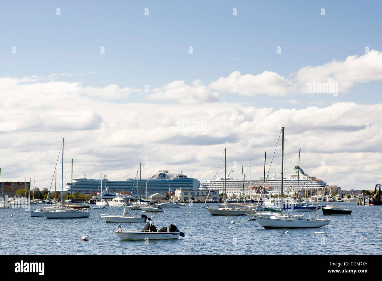 Harbor and port districts usa hi-res stock photography and images - Alamy