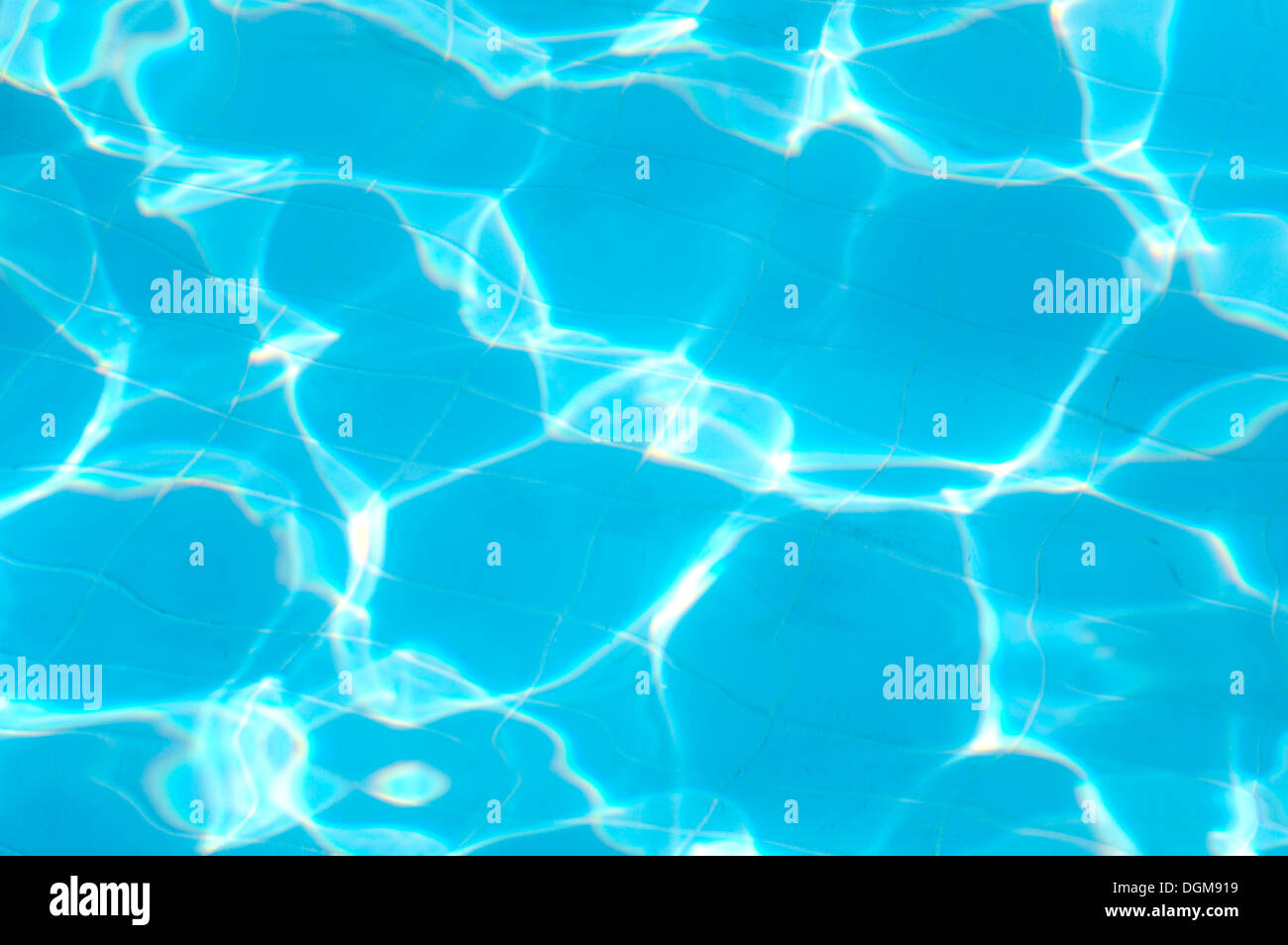clear water in the swimming pool Stock Photo - Alamy