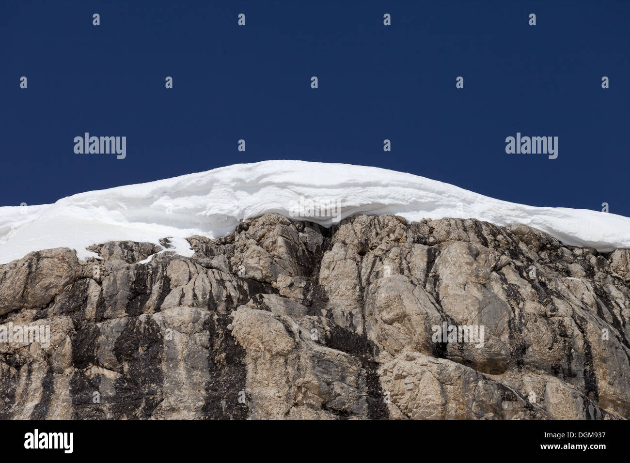 Ice cornice hi-res stock photography and images - Alamy