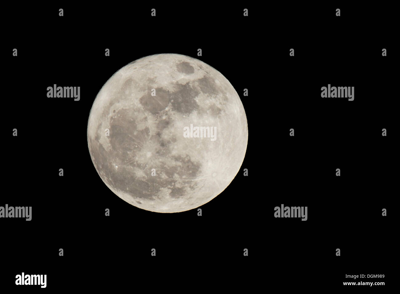 Full moon, northern hemisphere Stock Photo - Alamy