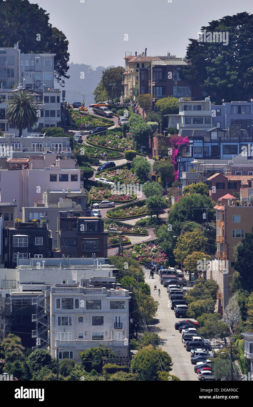 Lombard Street, the American street with the most curves, San Francisco ...