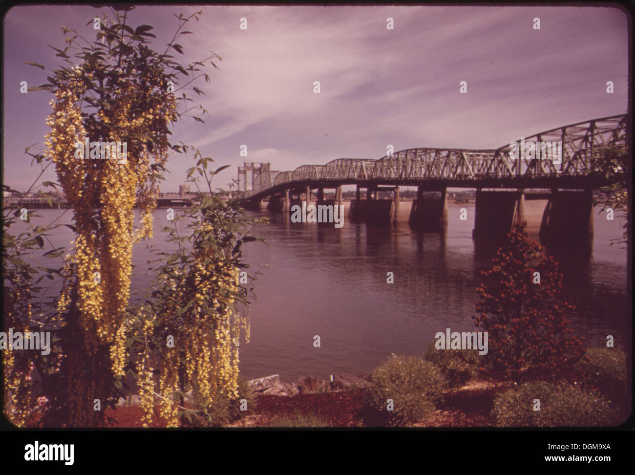 This photo shows the Interstate Bridge, which connects Portland, Oregon ...