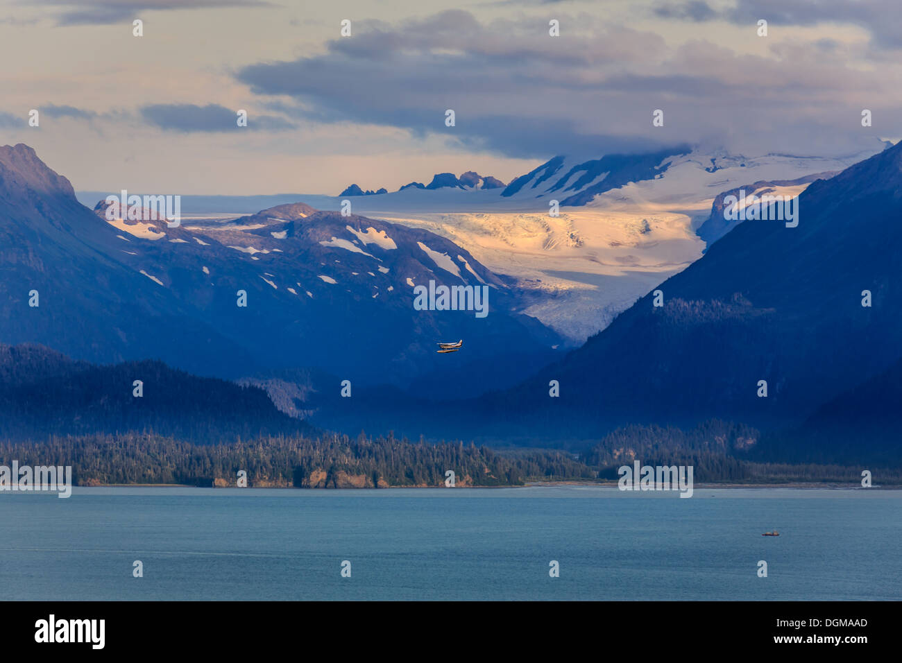 Float Plane Alaska Lake Stock Photos & Float Plane Alaska Lake Stock ...