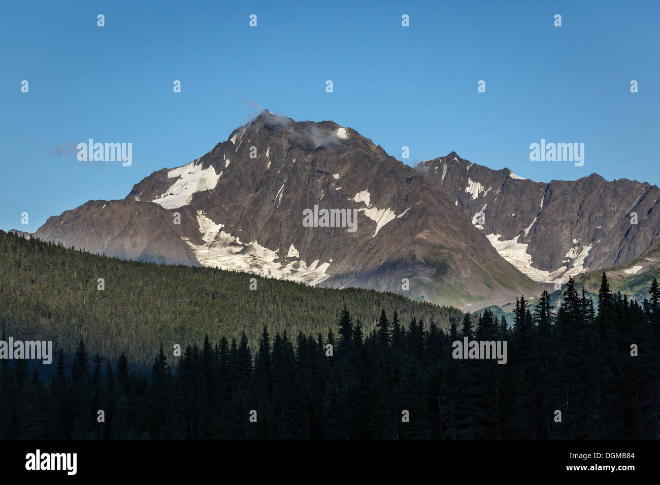 Mountains, glaciers and forest showcase beautiful Alaskan summer ...