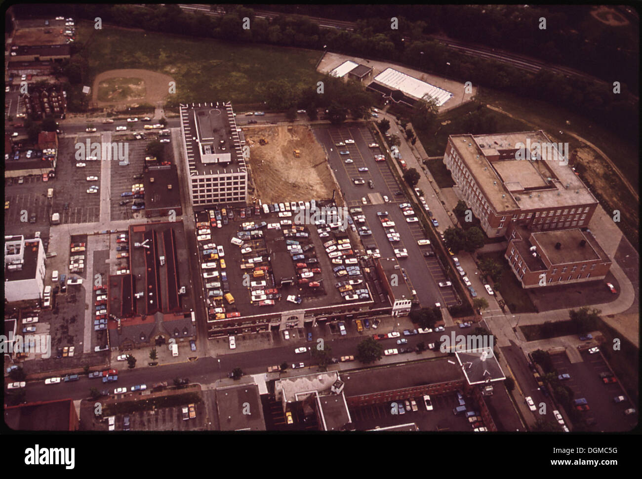 Roof parking in downtown Washington D.C. offers an alternative to ...