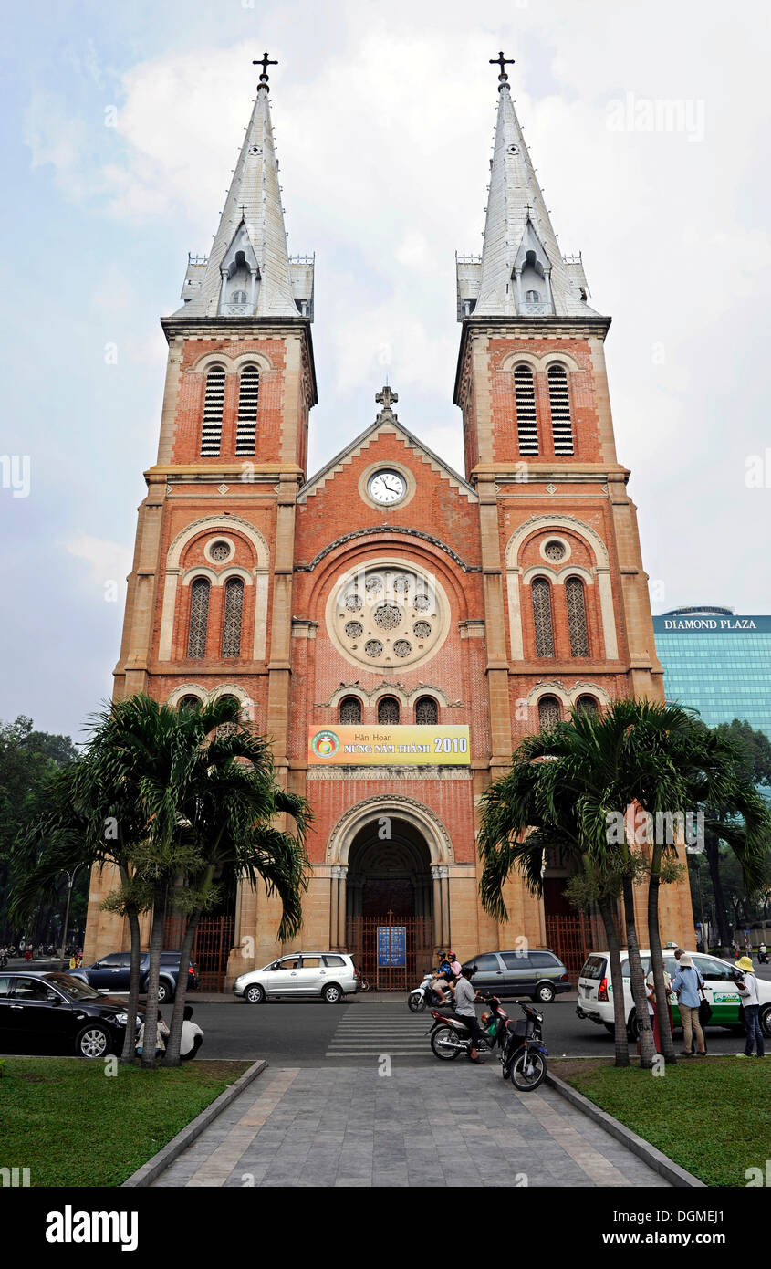 The neo-Romanesque Notre Dame Cathedral, Ho Chi Minh City, Saigon ...