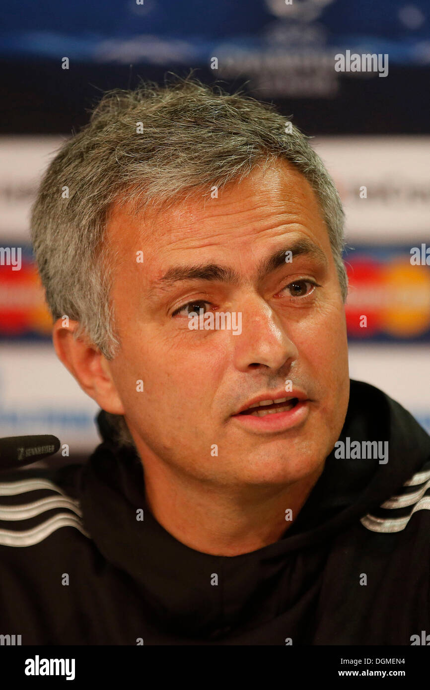 Dusseldorf, Germany. 21st Oct, 2013. UEFA Champions League UEFA Pre ...