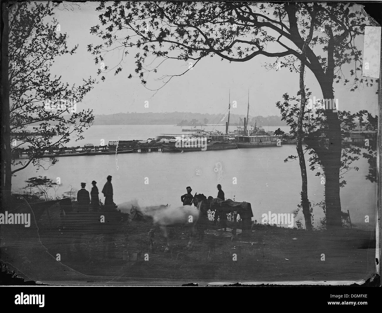 Military floating platform hi-res stock photography and images - Alamy