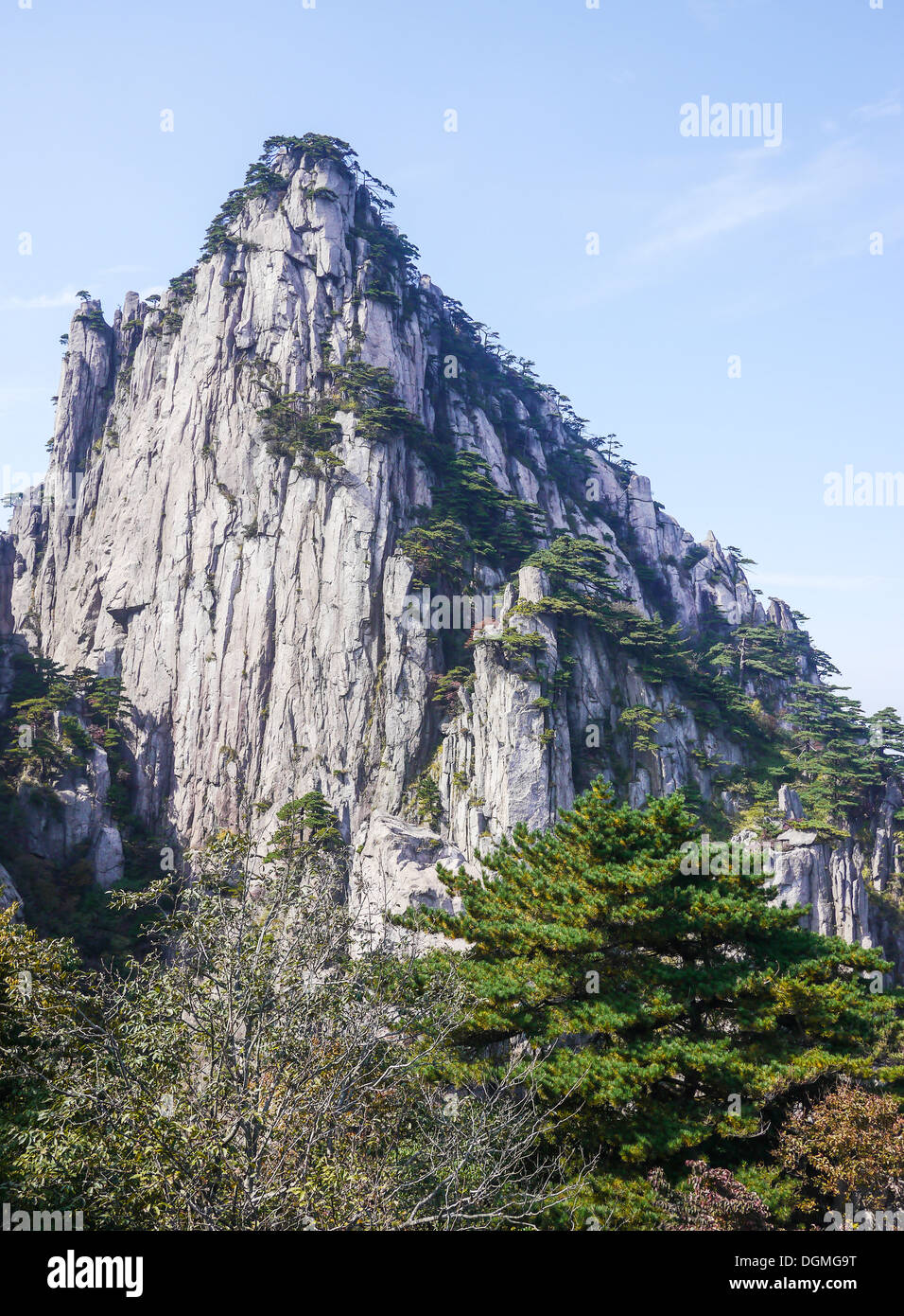 Huangshan (Yellow Mountain) Anhui, China. Granite cliffs Stock Photo ...