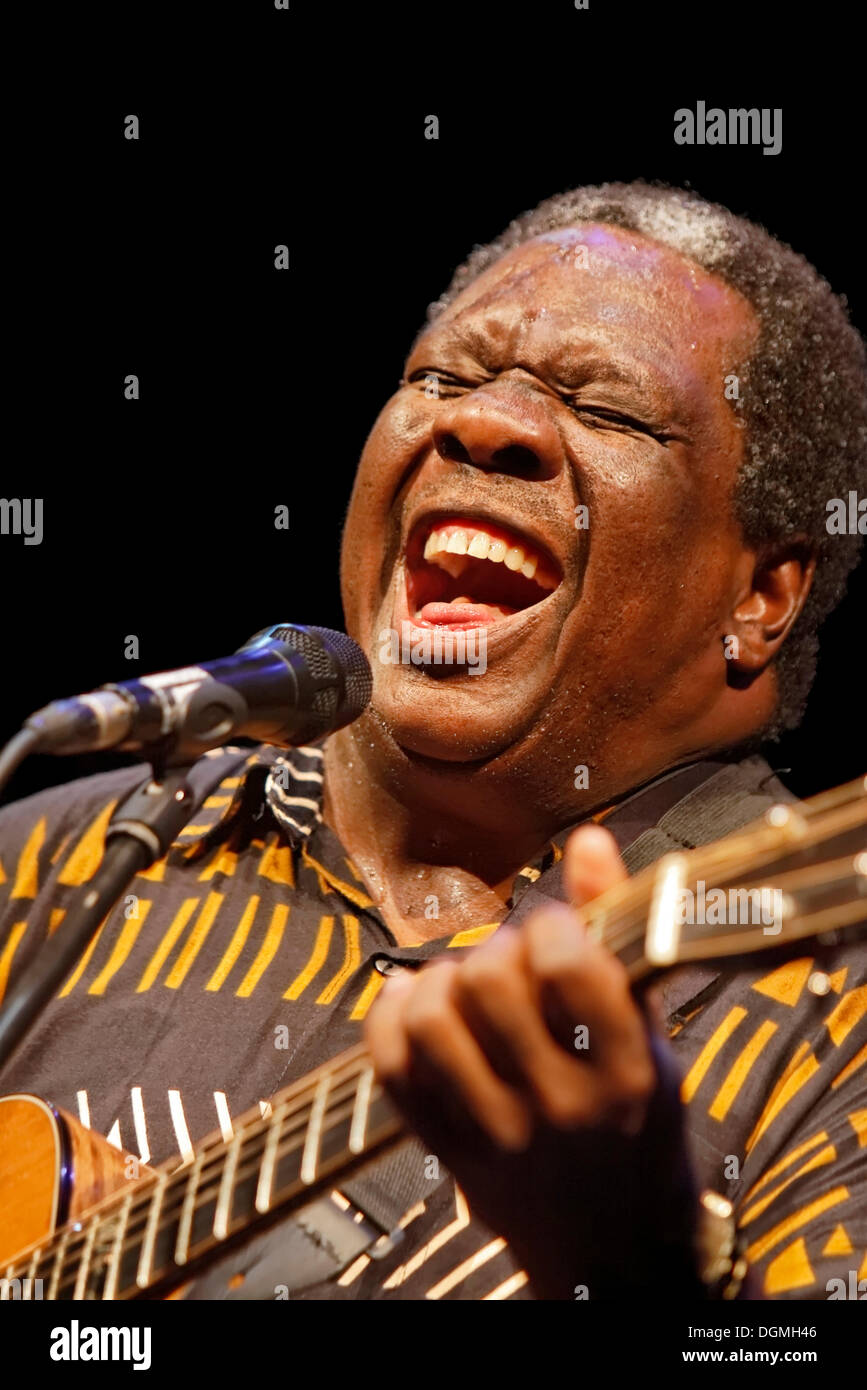 Vusi High Resolution Stock Photography and Images - Alamy