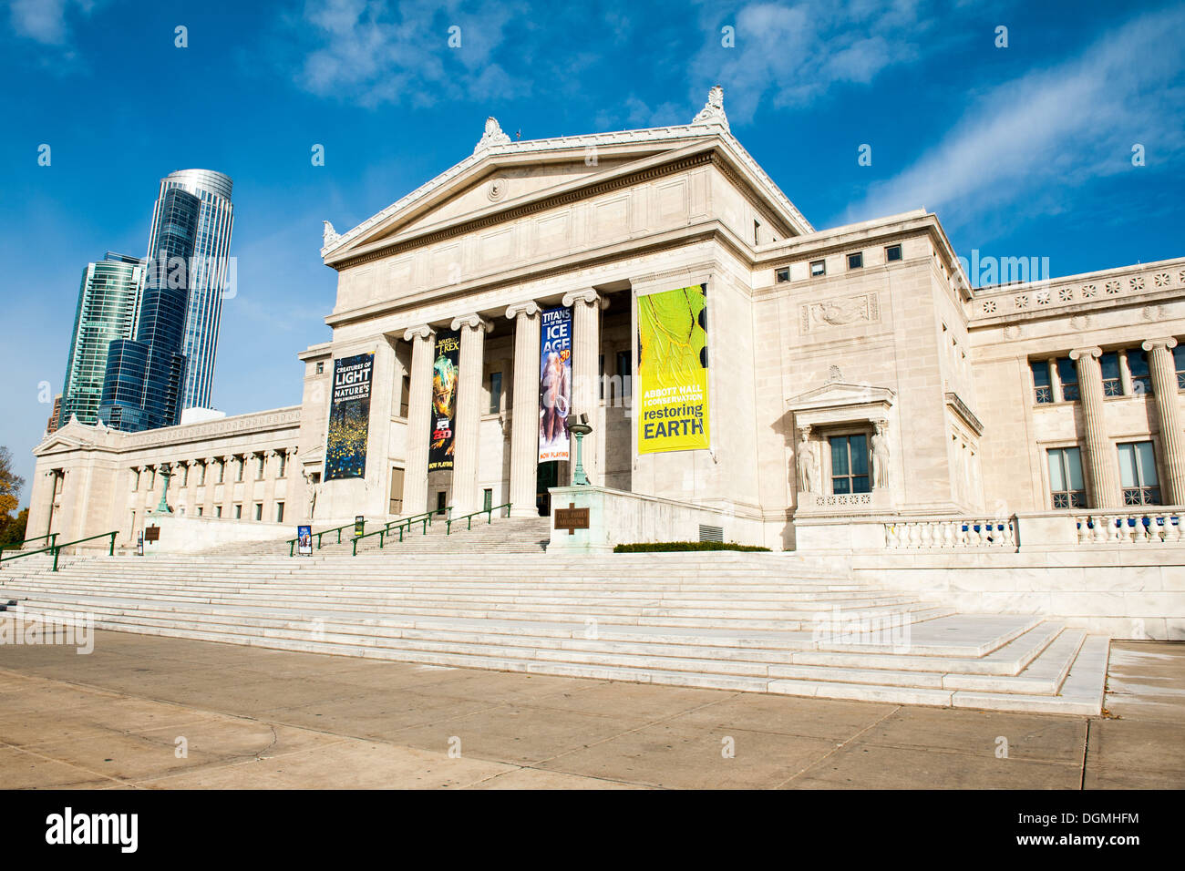 Chicago field museum hi-res stock photography and images - Alamy