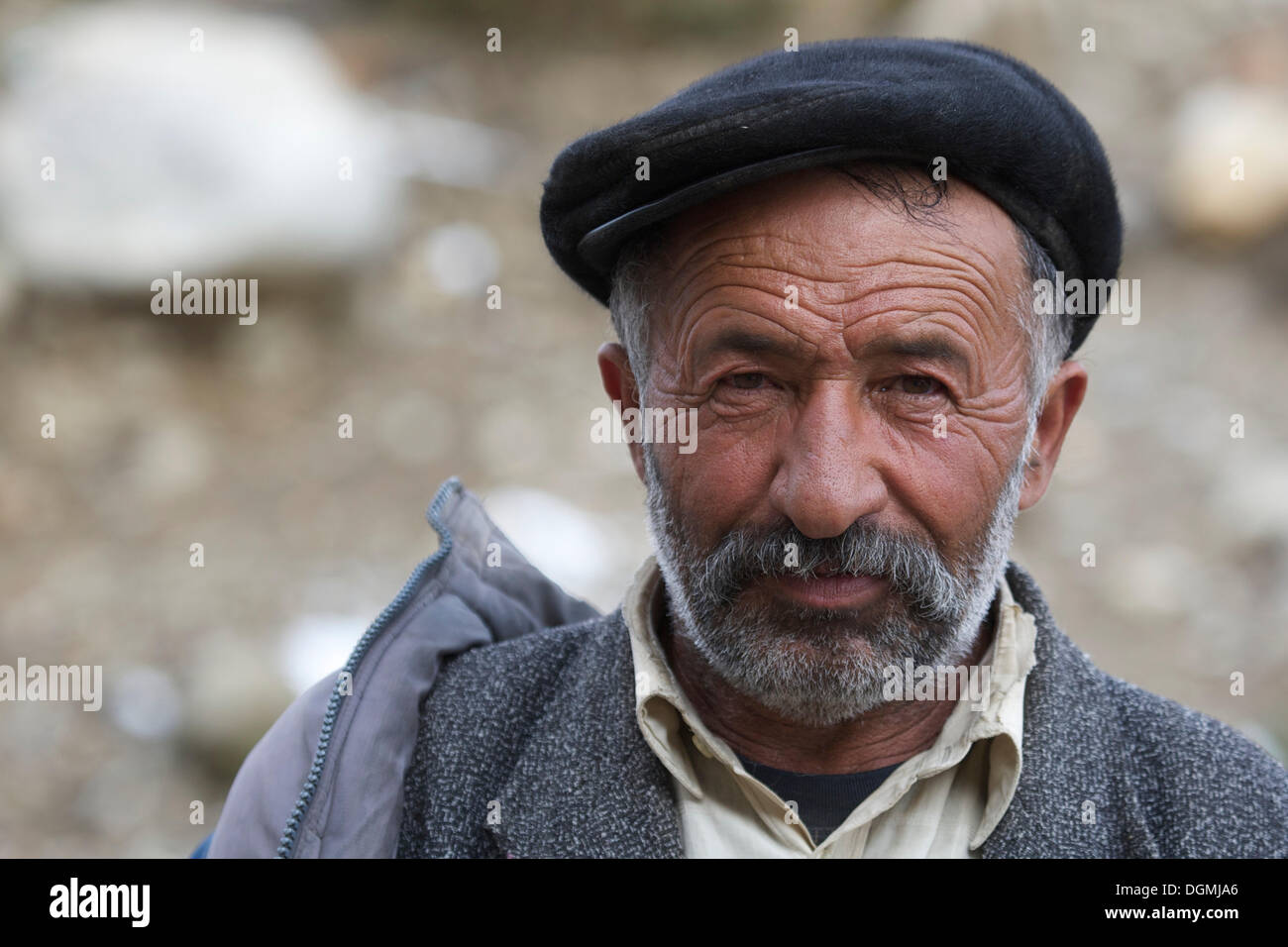 Kirghiz man, portrait, Pamir region, Tajikistan, Central Asia, Asia ...