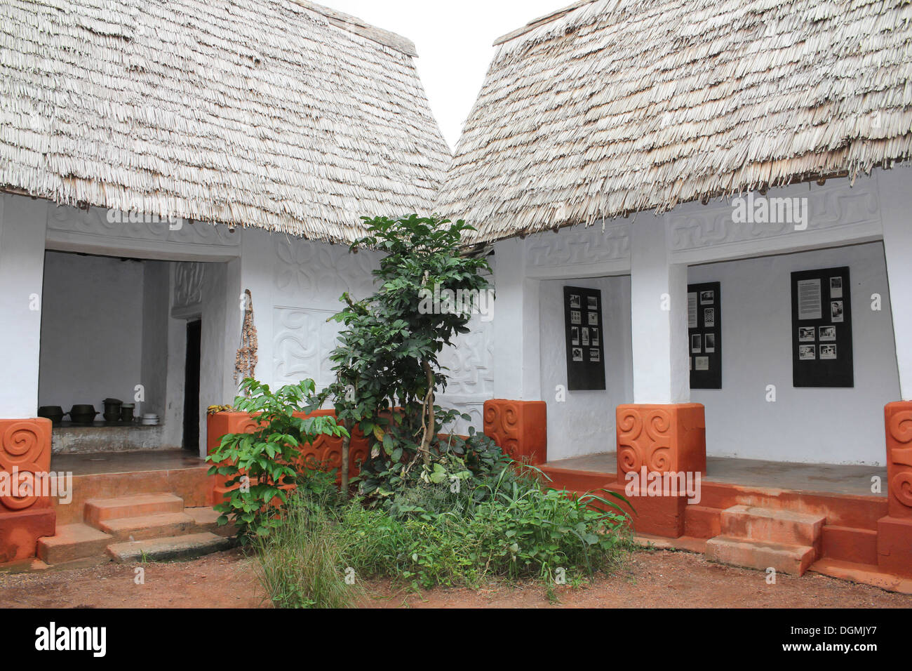 A Traditional Ashanti Shrine - Besease Shrine - Ghana Stock Photo - Alamy