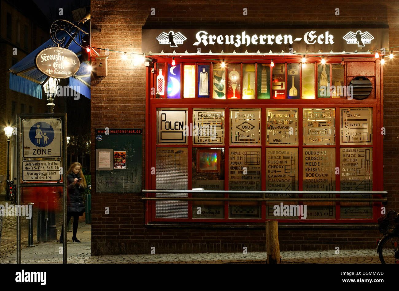 1950s pub hi-res stock photography and images - Alamy