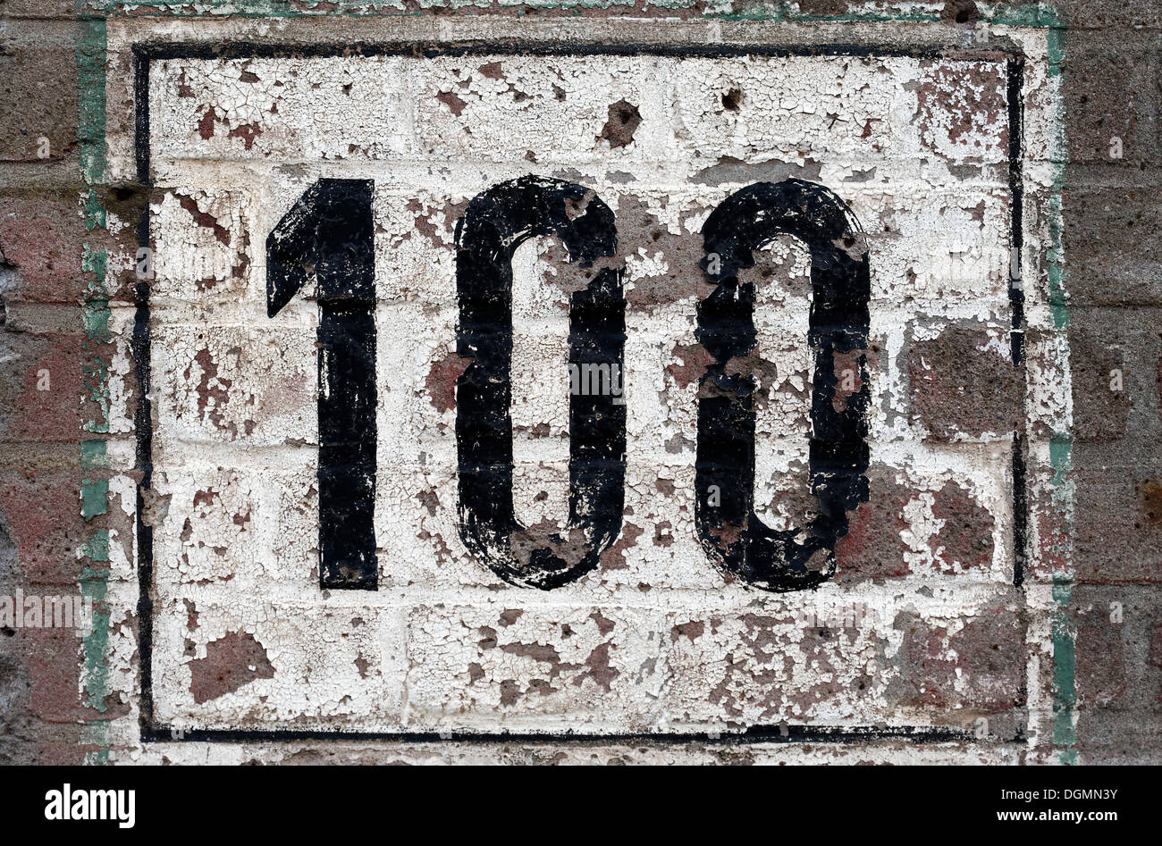 Number 100 photos hi-res stock photography and images - Alamy
