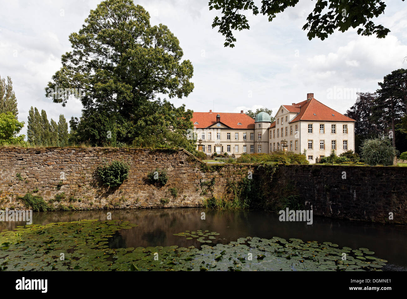Schloss Huennefeld Castle near Bad Essen, Osnabruecker Land region ...
