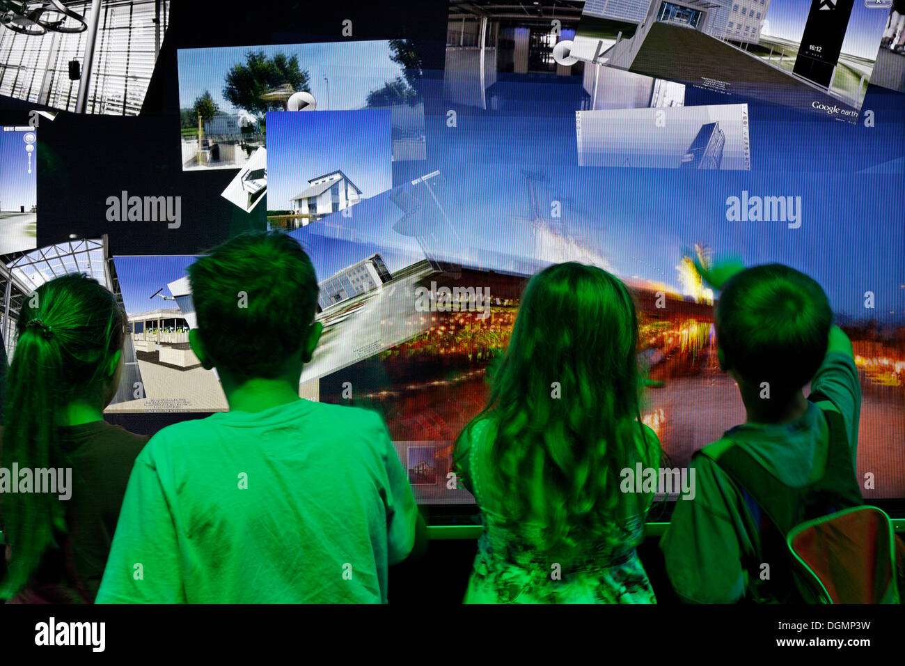 Controlling children hi-res stock photography and images - Alamy