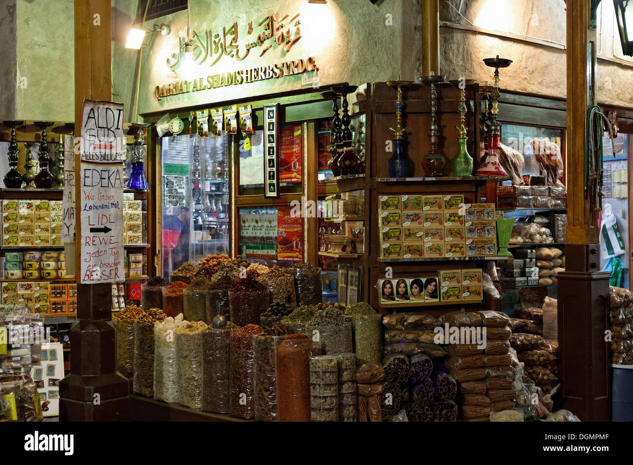 Illuminated sign posts hi-res stock photography and images - Alamy