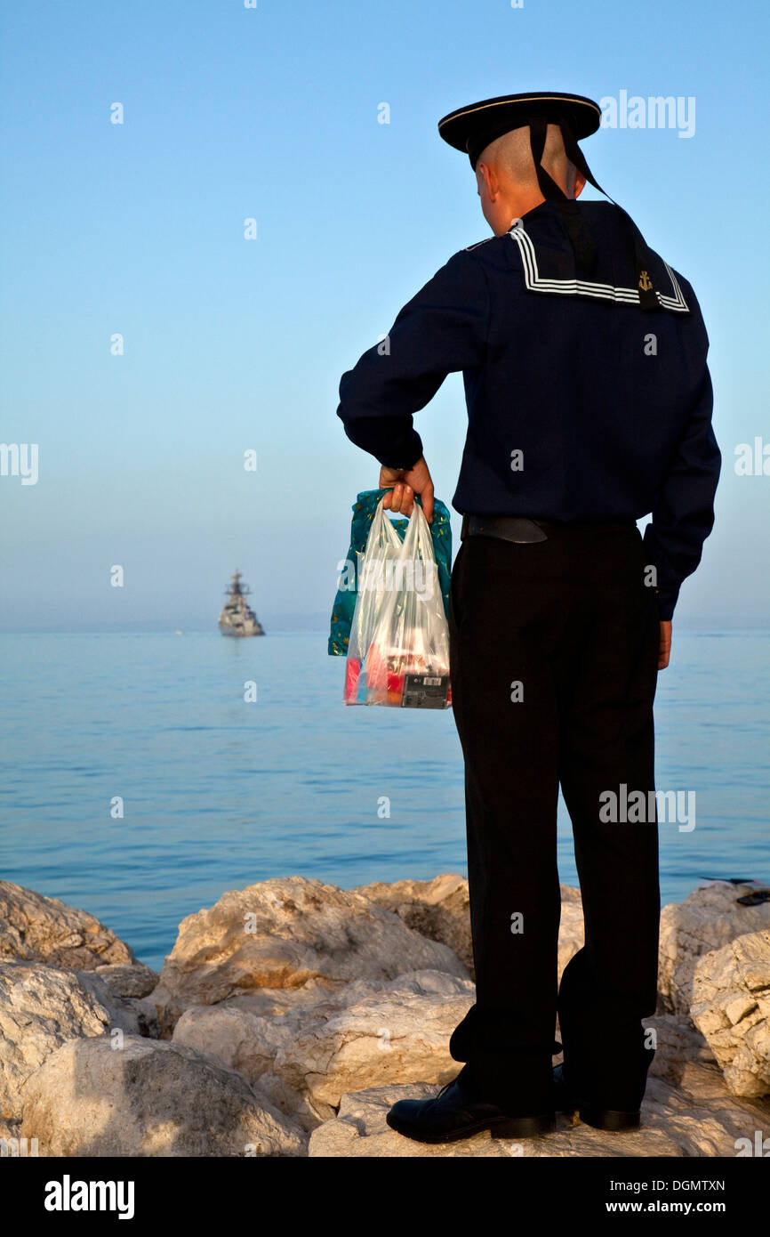 Greek sailor navy uniform hi-res stock photography and images - Alamy