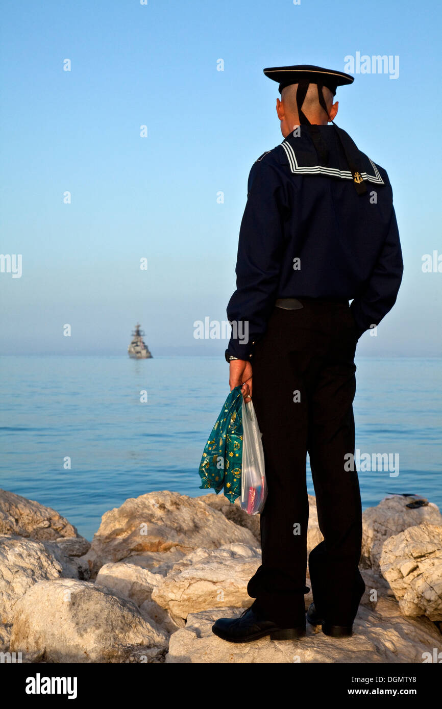 Greek sailor navy uniform hi-res stock photography and images - Alamy
